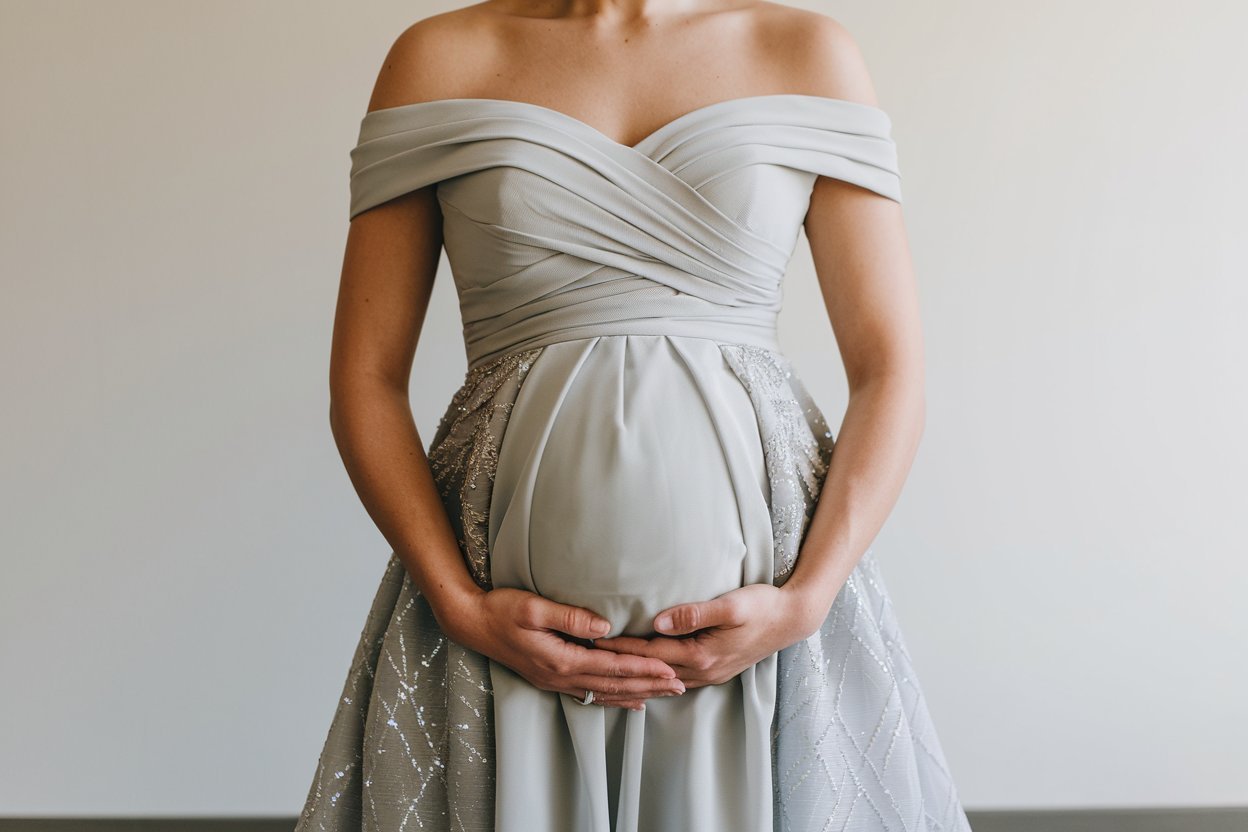 16 Wedding Dresses for Pregnant Brides: Embrace Elegance on Your ...